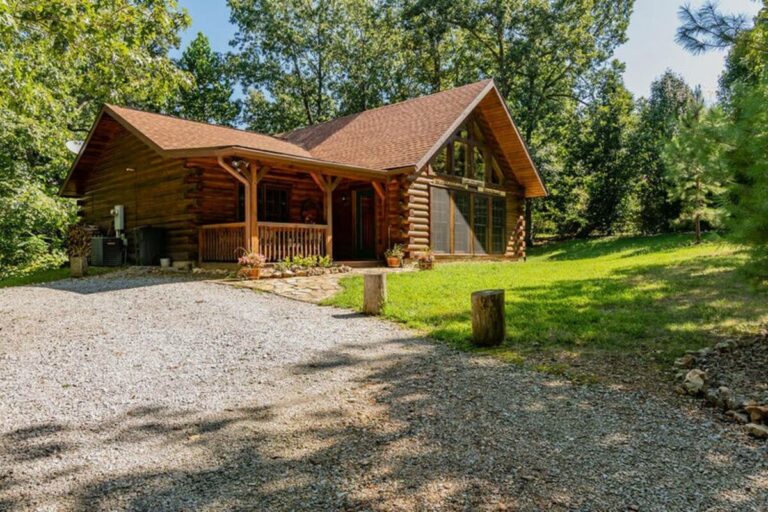 Top 20 Romantic Cabins In Missouri with Hot Tubs - Cabin Trippers