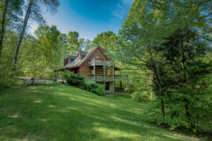 15 Best Treehouse Rentals in Indiana, USA - Cabin Trippers